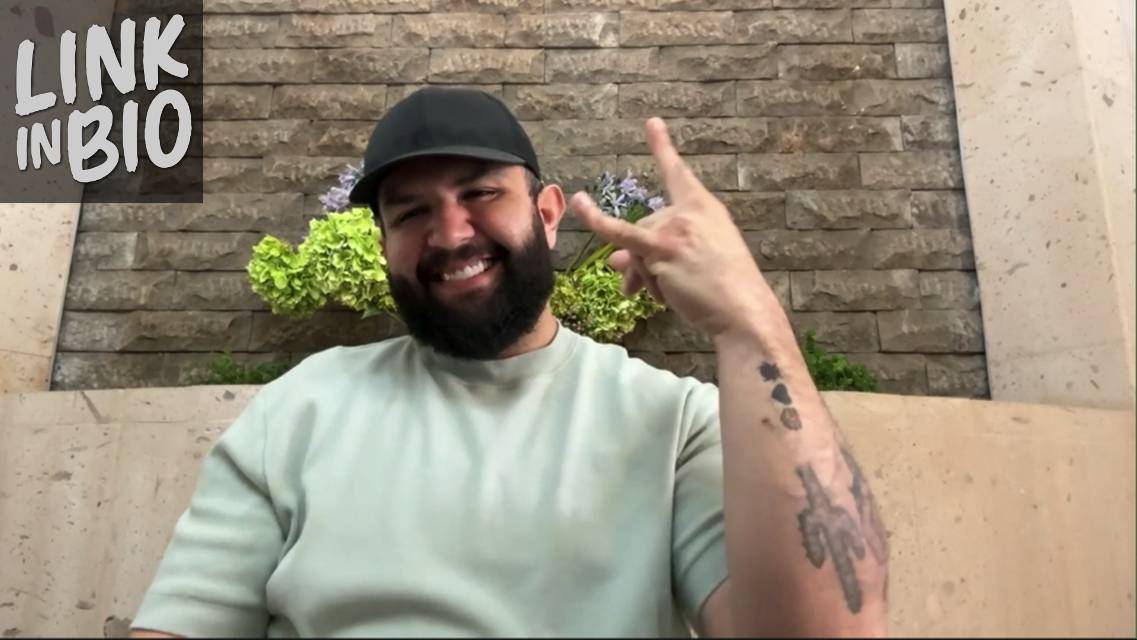 Mexican Singer-Songwriter Carín León — mitúTV