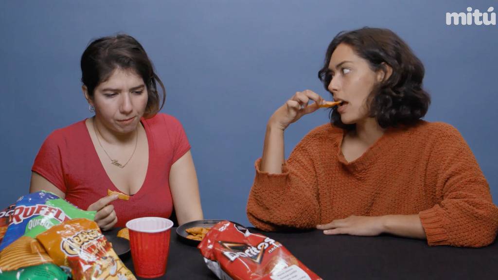 USA vs Mexican Hot Cheetos, Ruffles and Doritos — mitúTV